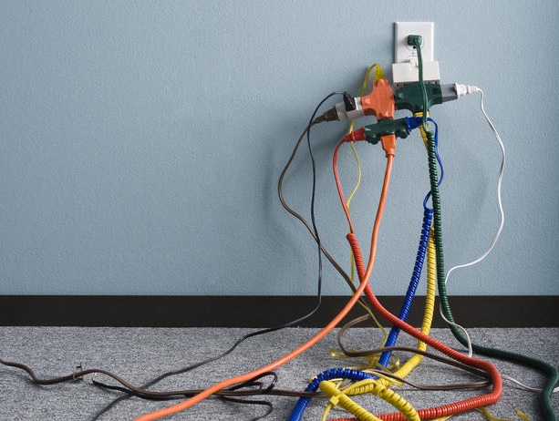 8 Most Dangerous: Electrical Hazards in Your Home | The Plumbing ... 8 Most Dangerous: Electrical Hazards in Your Home | The Plumbing ...